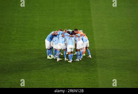 Manchester City team huddle ahead of the Premier League match Burnley ...