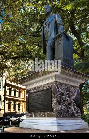 Thomas Sutcliffe Mort bronze statue, Macquarie Place Park, Sydney ...