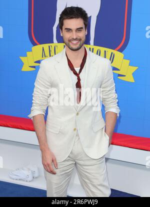 Stephen Manas arrives at the season three premiere of "Ted Lasso" on ...