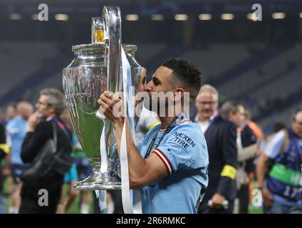 ISTANBUL - Riyad Mahrez of Manchester City FC kisses the UEFA Champions ...