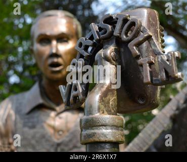 Bronze statues depicting musicians in a park near the landmark ...