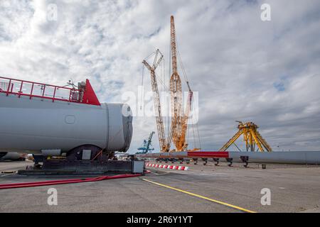 View of the float at the Provence Grand-Large floating offshore wind ...