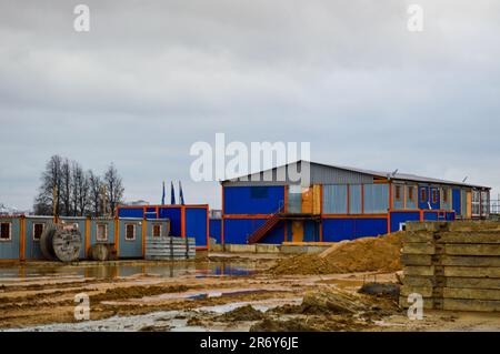 Arrival of Girder P at work site, construction of the McKim Building ...