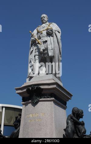 King Edward VII statue, Aberdeen Stock Photo - Alamy