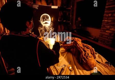 Perù Leymebamba Detail of a mummy inside the fardo in the laboratory of ...