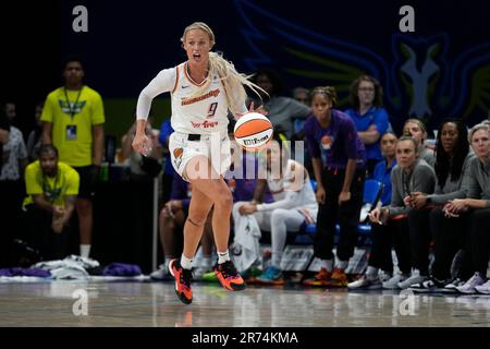 Phoenix Mercury guard Sophie Cunningham (9) warms up before an WNBA ...