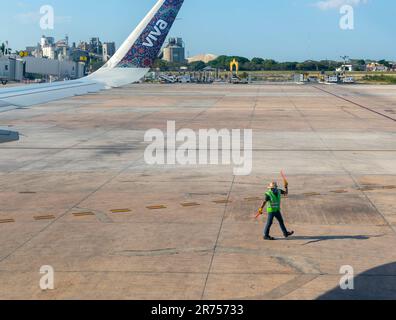 Viva Aerobus Airbus A321 plane at Merida airport, Yucatan, Mexico Stock ...