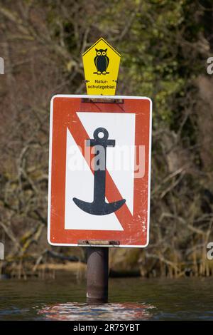 anchoring forbidden sign Stock Photo - Alamy