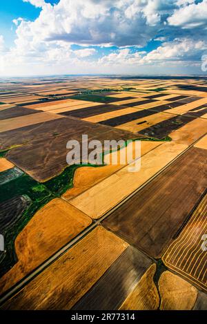 Aerial of prairies and farms Saskatchewan, Canada Stock Photo - Alamy