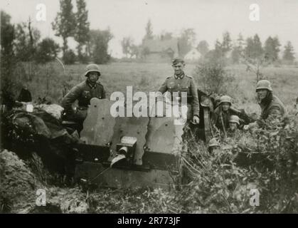 . Photographs taken by Propaganda Units of the German Armed Forces ...