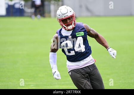 New England Patriots safety Joshuah Bledsoe (24) warms up during an NFL ...
