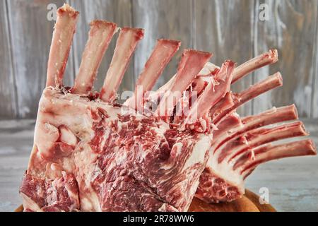 Raw lamb ribs with pepper ready for cooking Stock Photo - Alamy