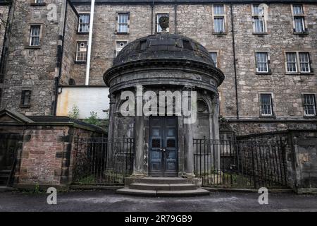 Mausoleum of Sir George “Bloody” Mackenzie in Greyfriars Kirkyard in ...