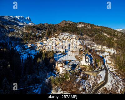 Rigolato in Carnia. Borgo perla di tradizioni tra le montagne della ...