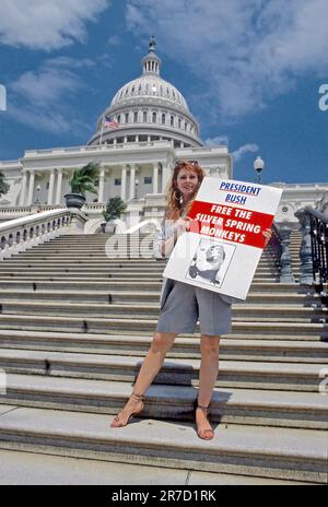 WASHINGTON DC - JUNE 10, 1990 Former Jefferson Airplane vocalist Grace ...