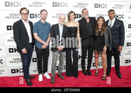 Mahina Napoleon attends the premiere of "The Walking Dead: Dead City ...