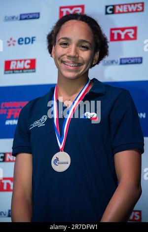 Winner Mary-Ambre Moluh poses during the Swimming French National ...