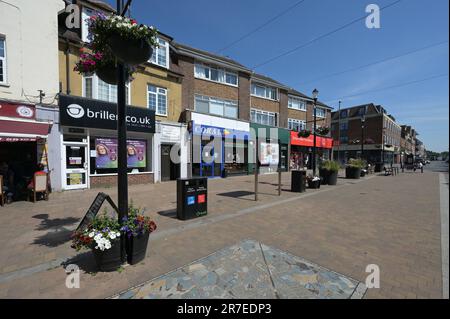 The town centre in Horley Surrey on a hot summers day in June Stock ...