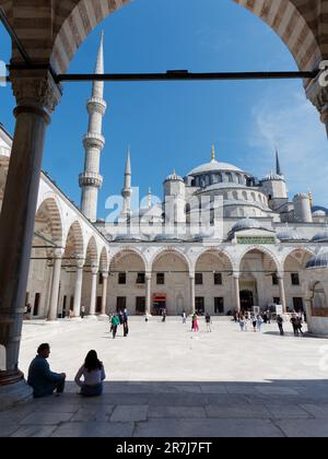 Courtyard of the Sultan Ahmed Mosque in Istanbul Stock Photo - Alamy