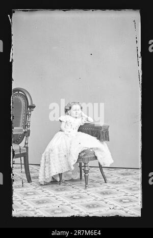 Minnie Warren c. 1860-1870 Stock Photo - Alamy