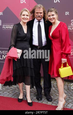 Lezlie Mandoki with his wife Eva Mandoki and his daughter Lara Mandoki ...