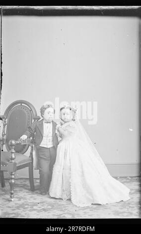 Charles and Lavinia Stratton c. 1860-1870 Stock Photo - Alamy