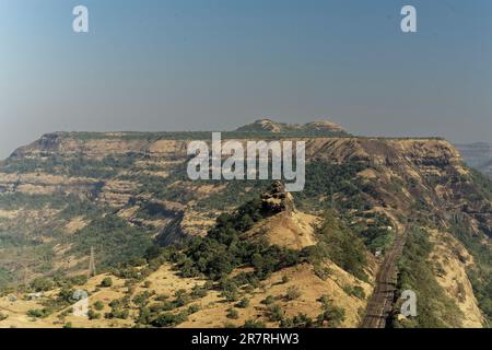 11 Dec 2005 Central Railway passing through Bhor Ghat or Bor Ghat in ...