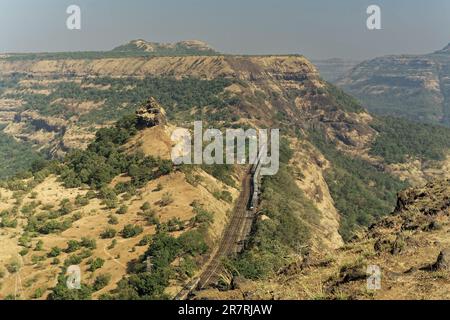 11 Dec 2005 Central Railway passing through Bhor Ghat or Bor Ghat in ...