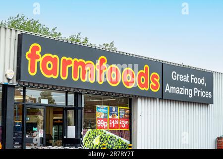 Farmfoods f sign or logo UK Stock Photo - Alamy