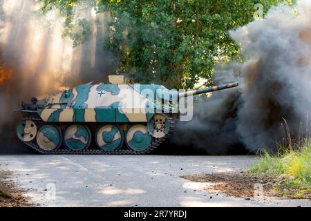 Jagdpanzer 38 Hetzer, WW2 German light tank destroyer, after ...