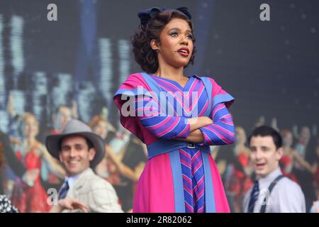 The cast of the musical 42nd Street perform live on stage at West End ...