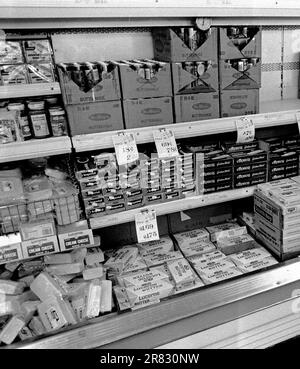 Safeway's Food Barn, Discount groceries, supermarket Grand Opening in ...