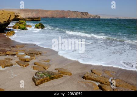 deserted sea coast at paracas, peru Stock Photo - Alamy