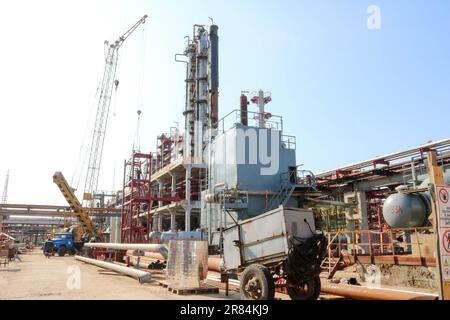 Construction site for the construction of an oil refinery, the ...