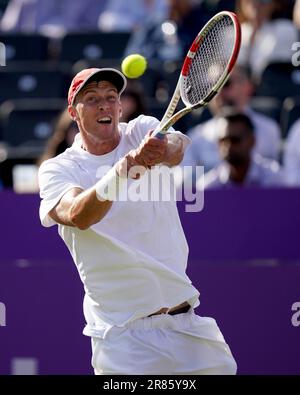 Jan Choinski in action against Eliot Spizzirri on day one of the Lexus ...