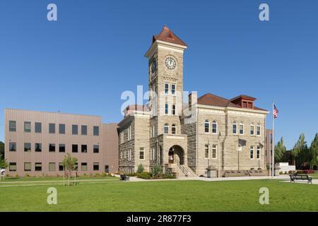 Polk County courthouse in Dallas Oregon USA Stock Photo - Alamy