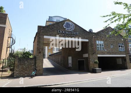 Entrance to Doubletree Docklands London June 2023 Stock Photo - Alamy