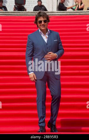 Tom Cruise Spanish premiere of 'Mission: Impossible - Ghost Protocol ...