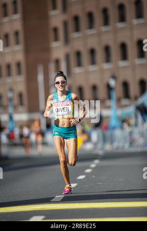Sinead Diver participating in the marathon at the World Athletics ...