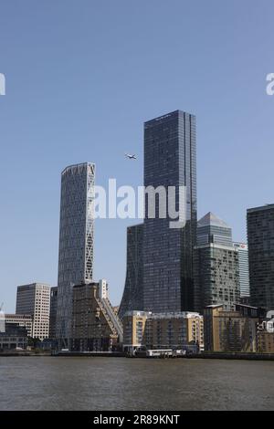 London docklands skyline including Newfoundland, Landmark Pinnacle and ...