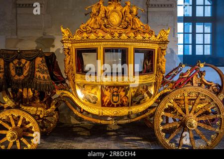 The Gallery of Coaches, The Palace of Versailles, Versailles, France ...