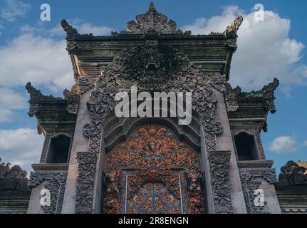 Balinese hindu temple entrance gate. Indonesian architecture of holly ...