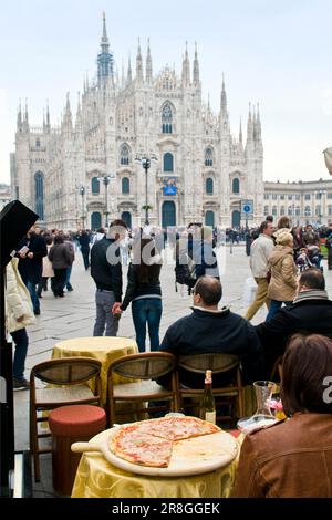 Milan, Restaurant In Duomo Square Stock Photo - Alamy