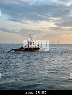En Avant 30, Tug boat in the north sea Stock Photo - Alamy