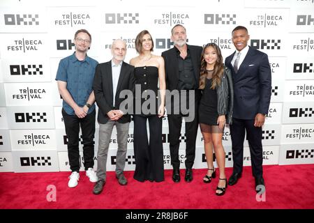 Mahina Napoleon attends the premiere of "The Walking Dead: Dead City ...