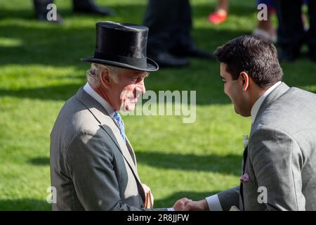 Queen Camilla shakes hands with Sir Gerald Ronson during her visit to ...