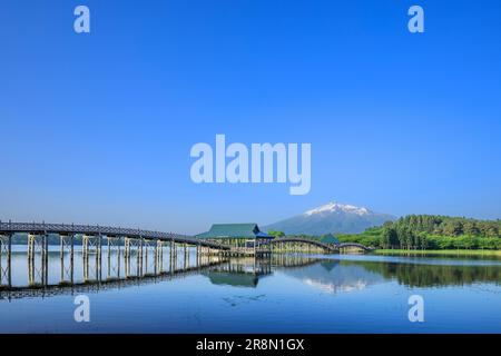 Mt. Iwaki and Tsugaru Fujimi Lake Stock Photo - Alamy