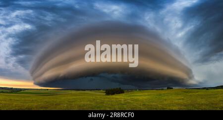 Angry supercell storm influenced by Climate change. Dangerous storm ...