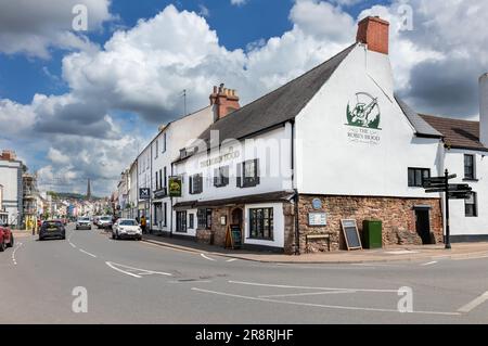 The Robin Hood, Monnow Street, Monmouth, Wales Stock Photo - Alamy