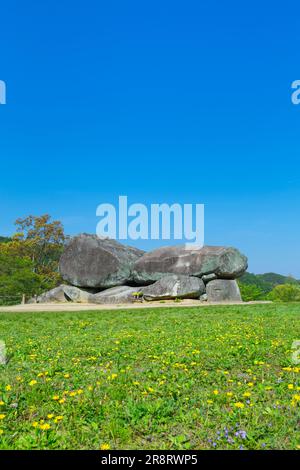 Spring stone stage tumulus Stock Photo - Alamy